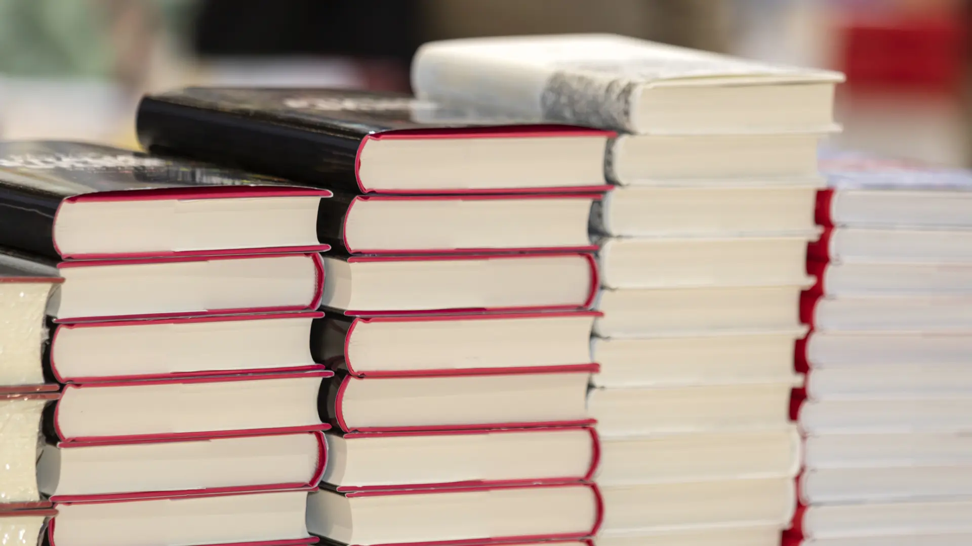 Impresión de Libros y revistas de Alta Calidad | Imprenta Gráfica